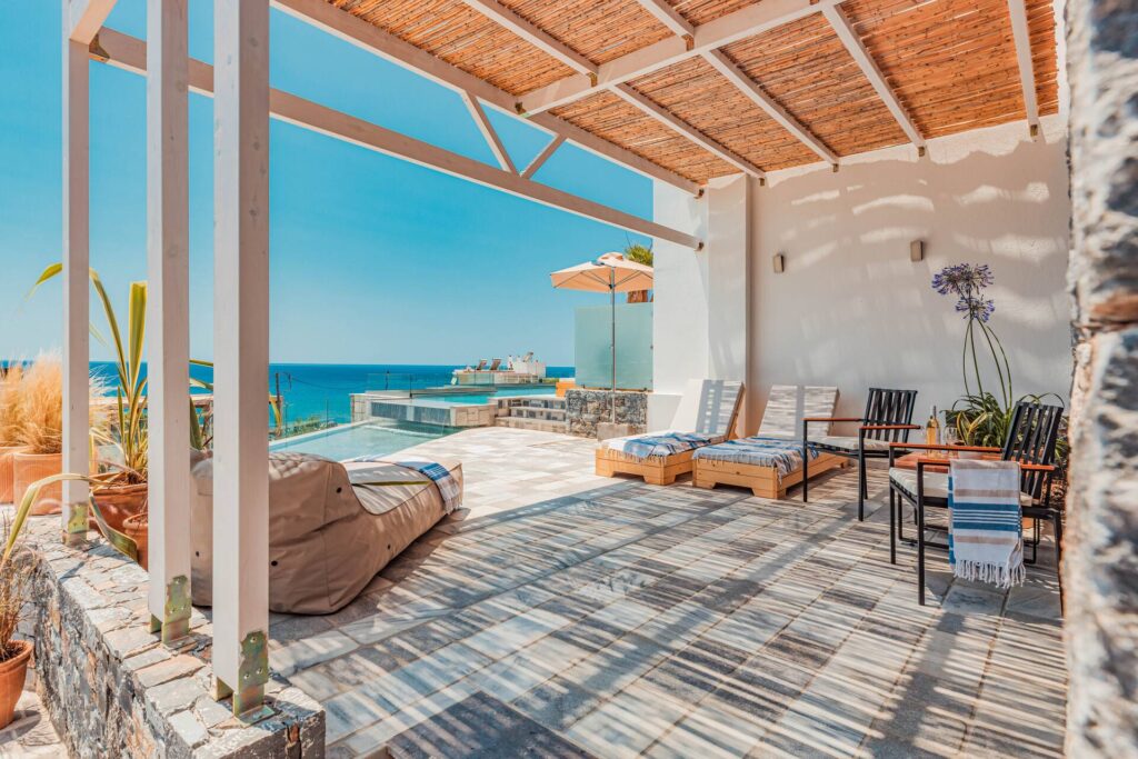 Homepage - Plakakia Luxury Apartments